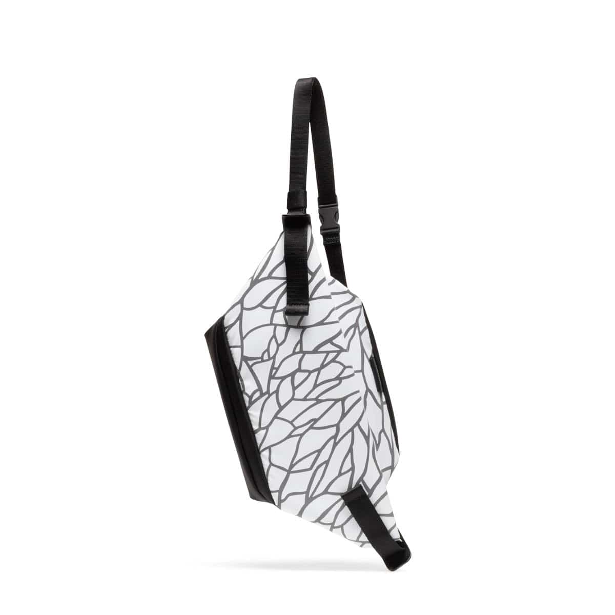 ISARAU S REFLECTIVE WHITE | BODEGA – Bodega